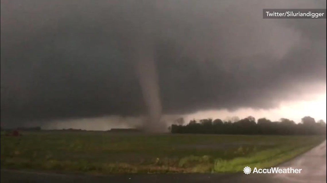 Stunning footage of tornado touching down | newswest9.com