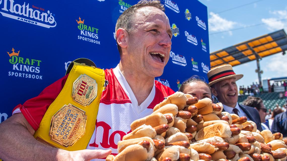 Joey Chestnut aims for 17th win at Nathan's hot dog contest | newswest9.com
