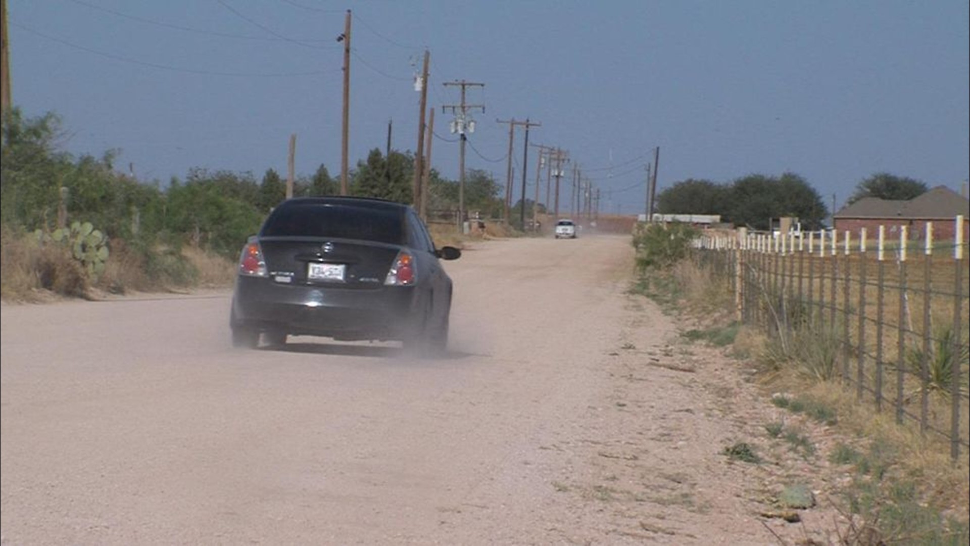 Drought Affecting Caliche Roads in Midland County | newswest9.com