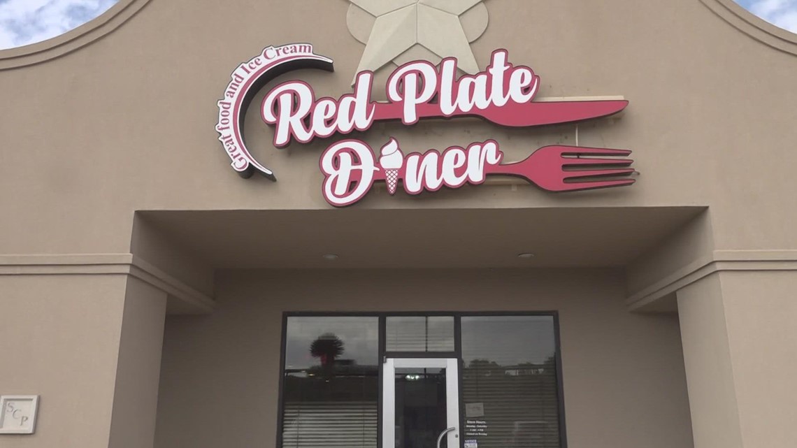 Red Plate Diner to hold Veterans Day Special | newswest9.com