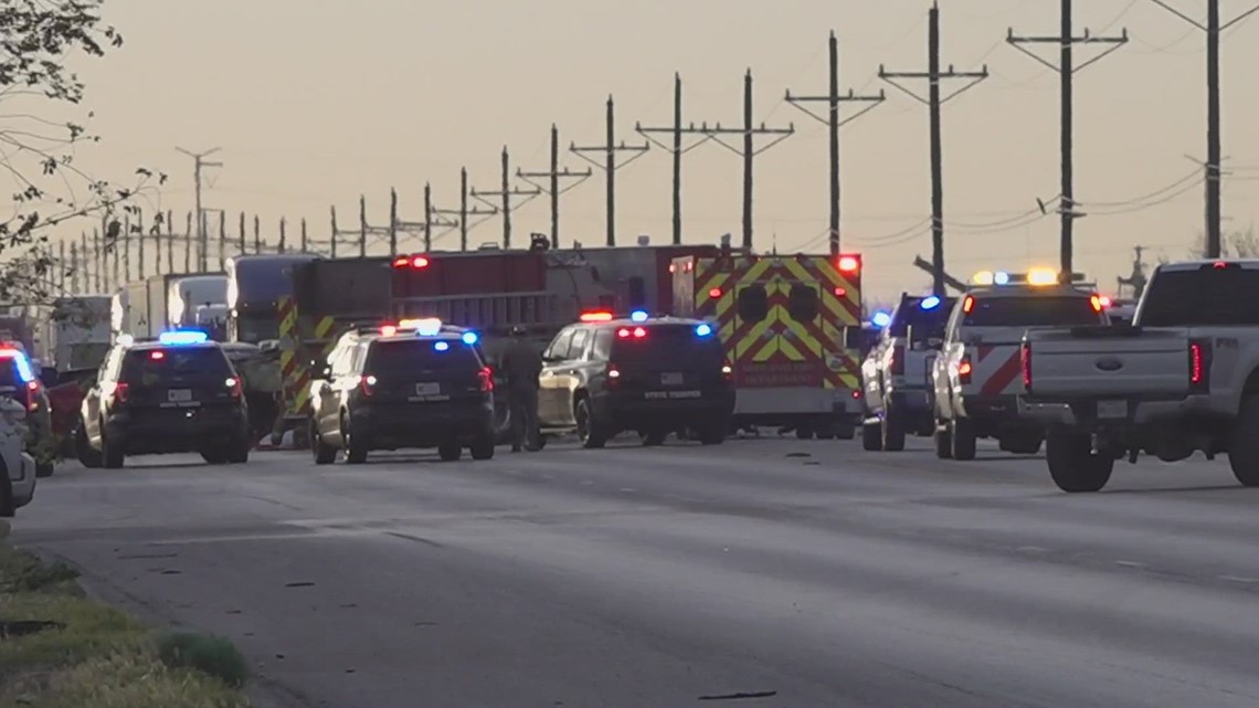Westbound lanes on SH 158 closed due to deadly crash | newswest9.com
