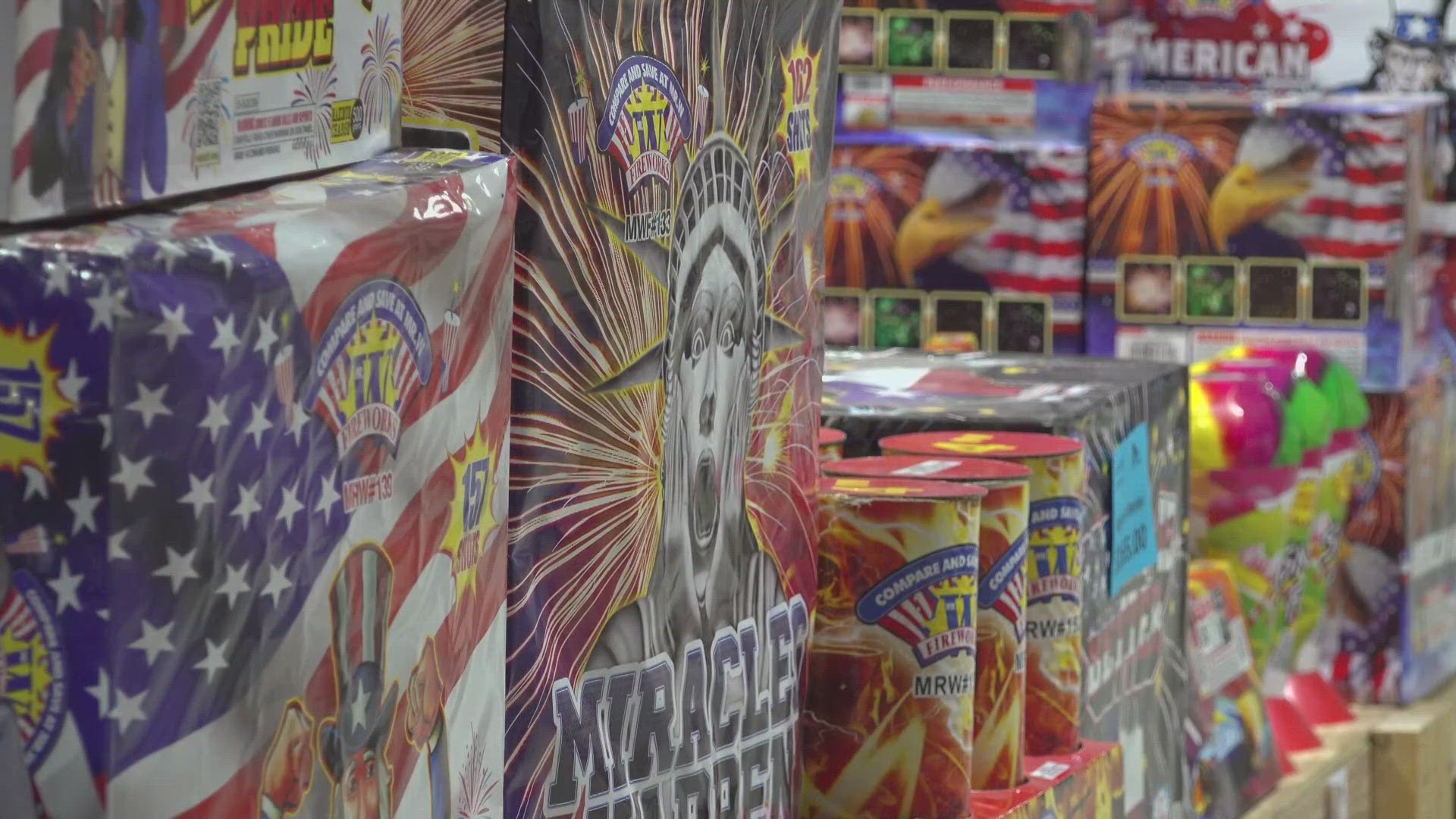 Fourth of July rush hits local fireworks stand | newswest9.com