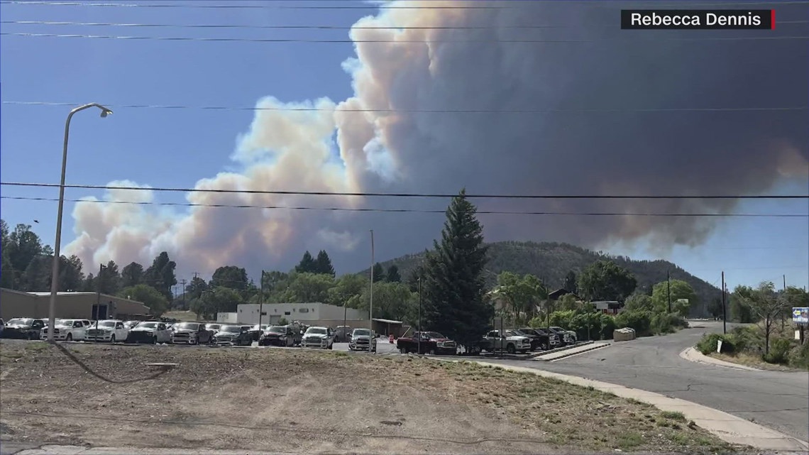 Ruidoso wildfire fighters get help from Texas governor | newswest9.com