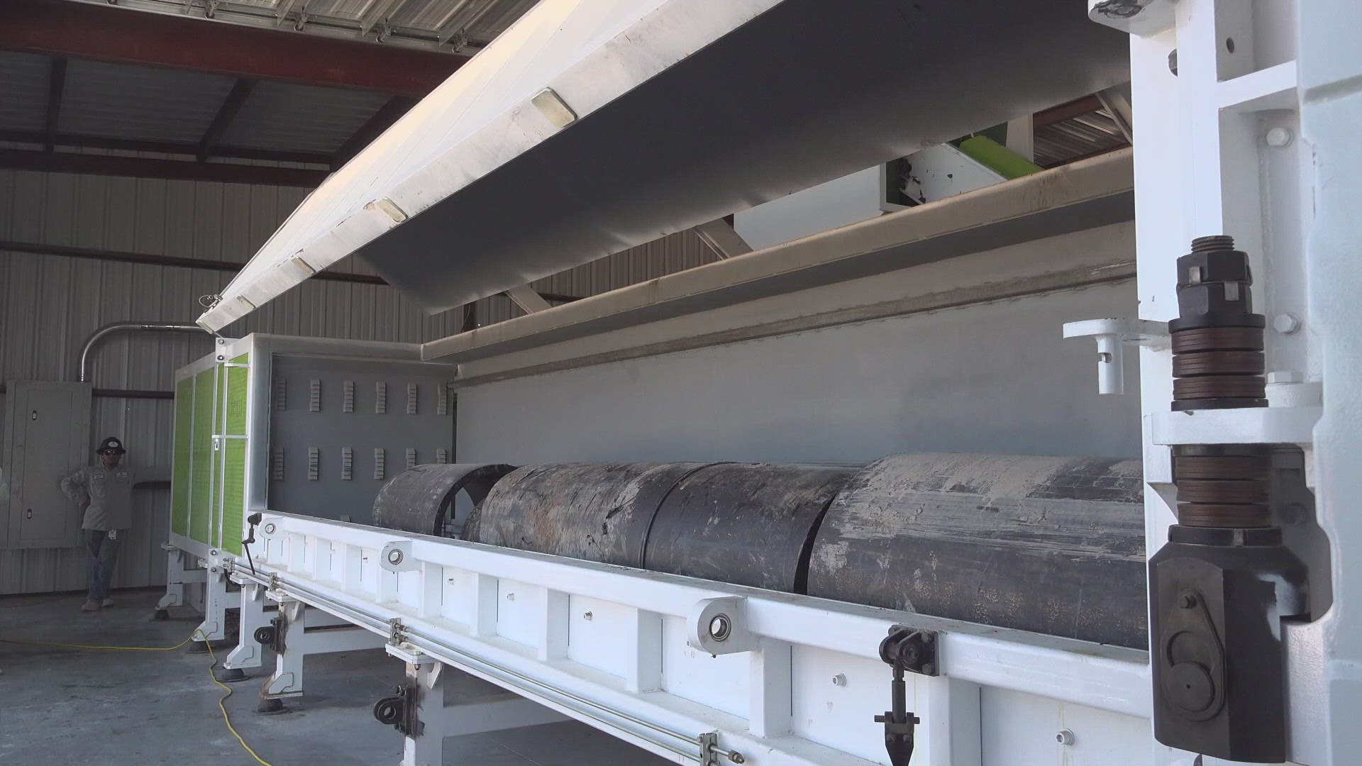 Midland Firm Pioneers Poly Pipe Recycling in Oil Industry | newswest9.com
