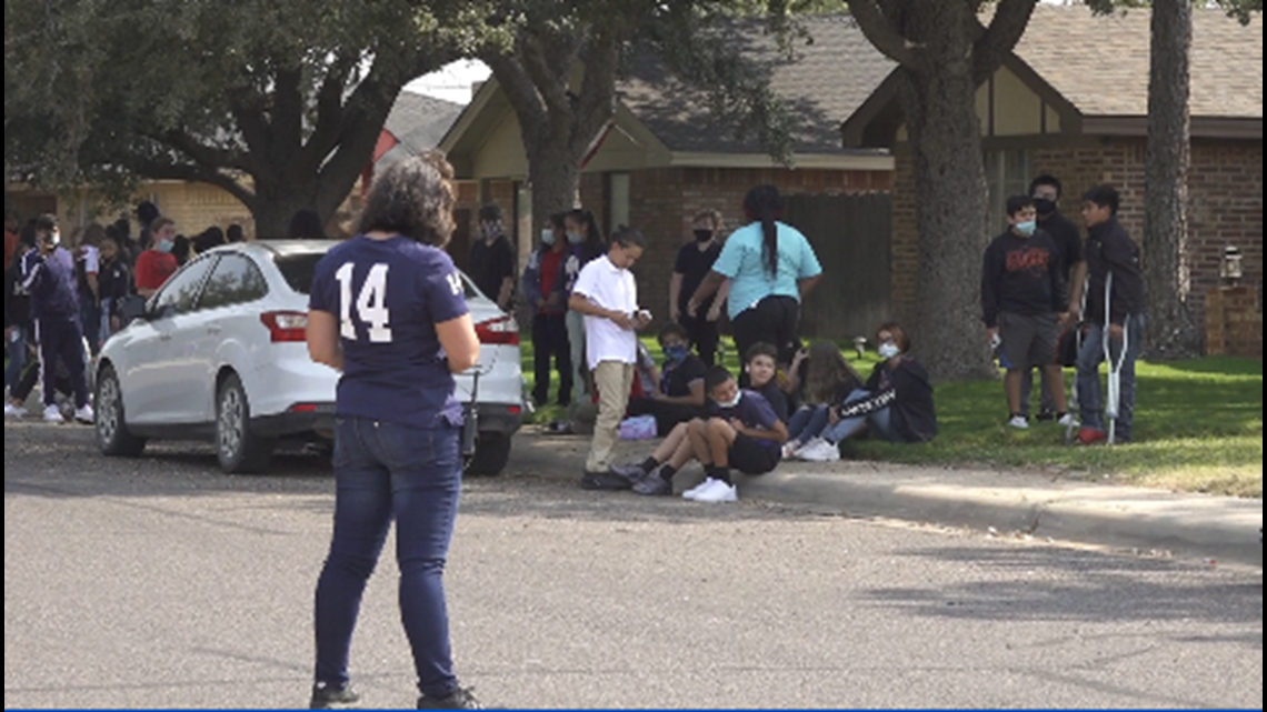 Parents shaken up by bomb threat at Goddard Junior High | newswest9.com