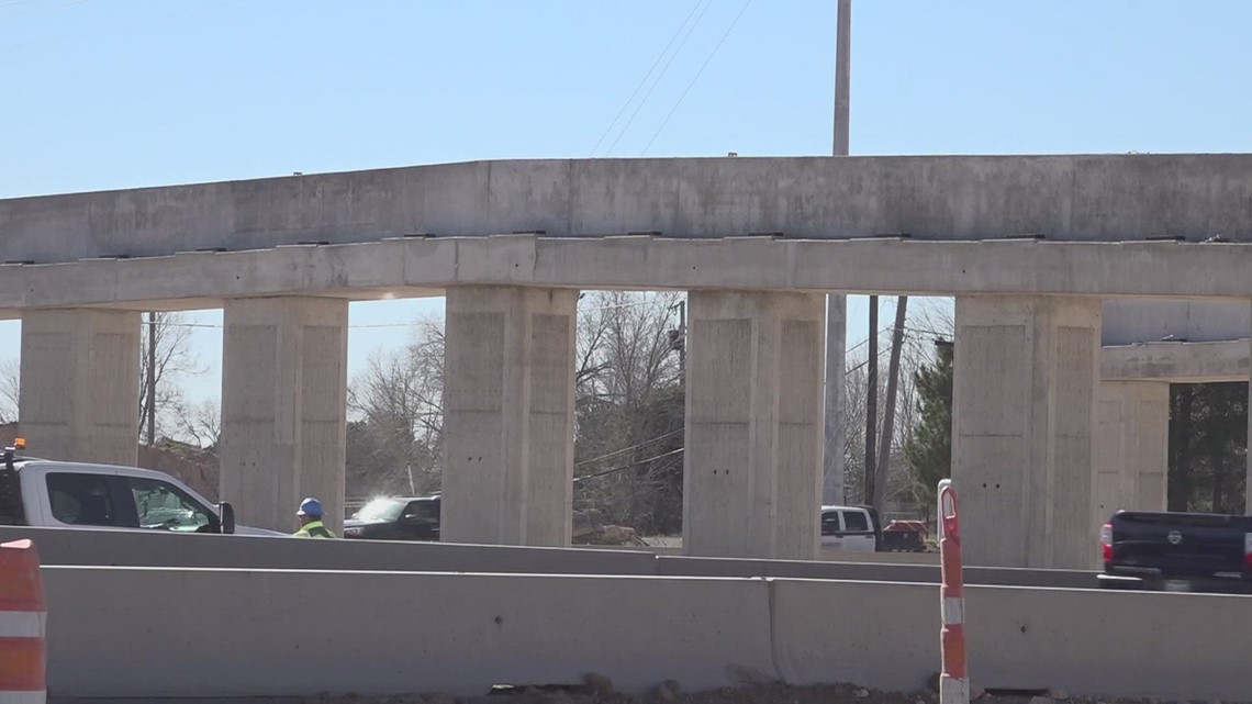 Bridge beam lifts starting at Midkiff in Midland, Cotton Flat bridge ...