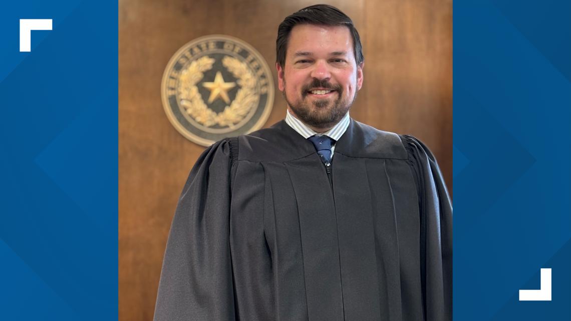 Brent Morgan sworn in as judge of 318th Family District Court ...