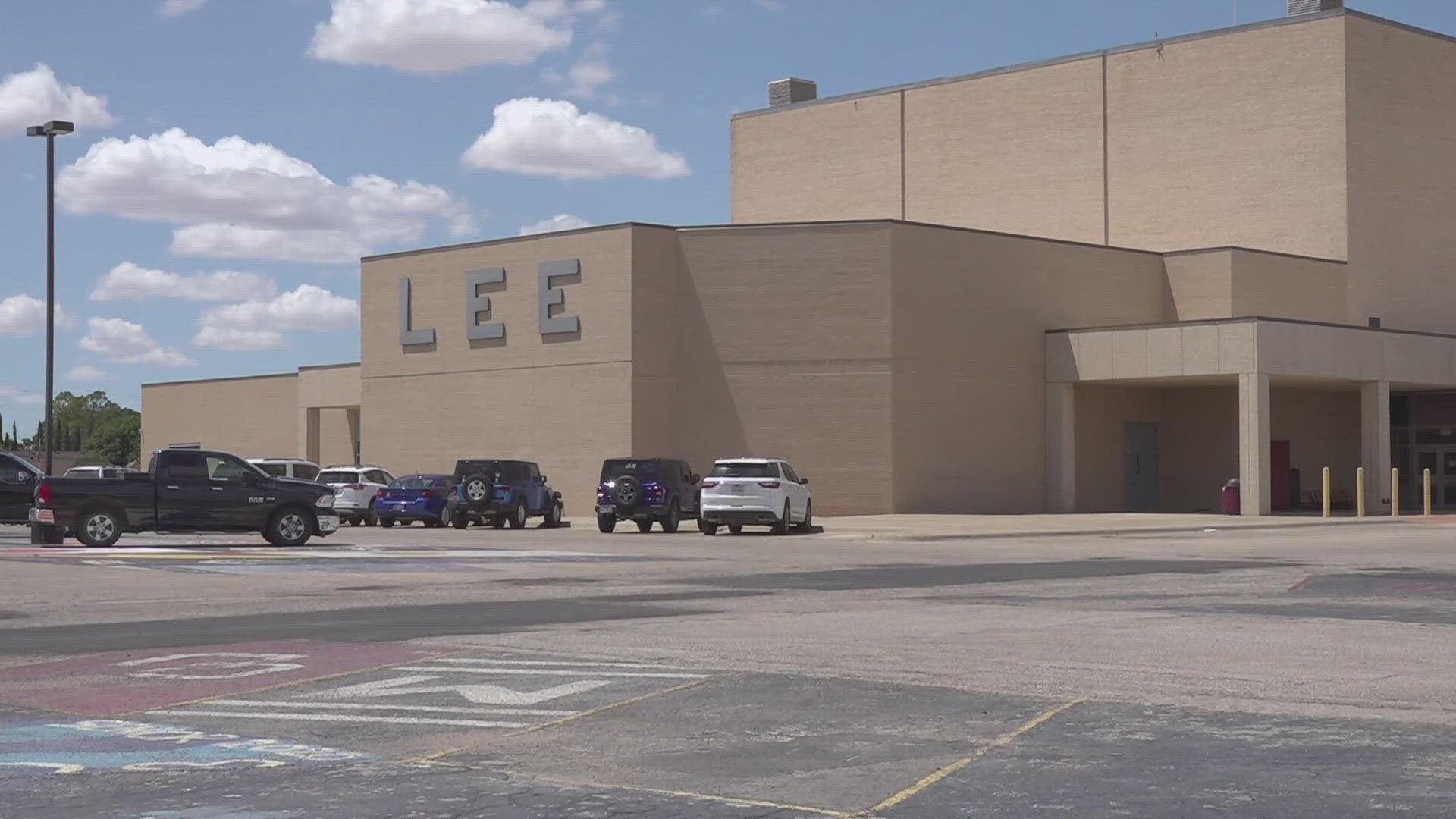 Midland ISD Votes to Restore Lee School Names | newswest9.com