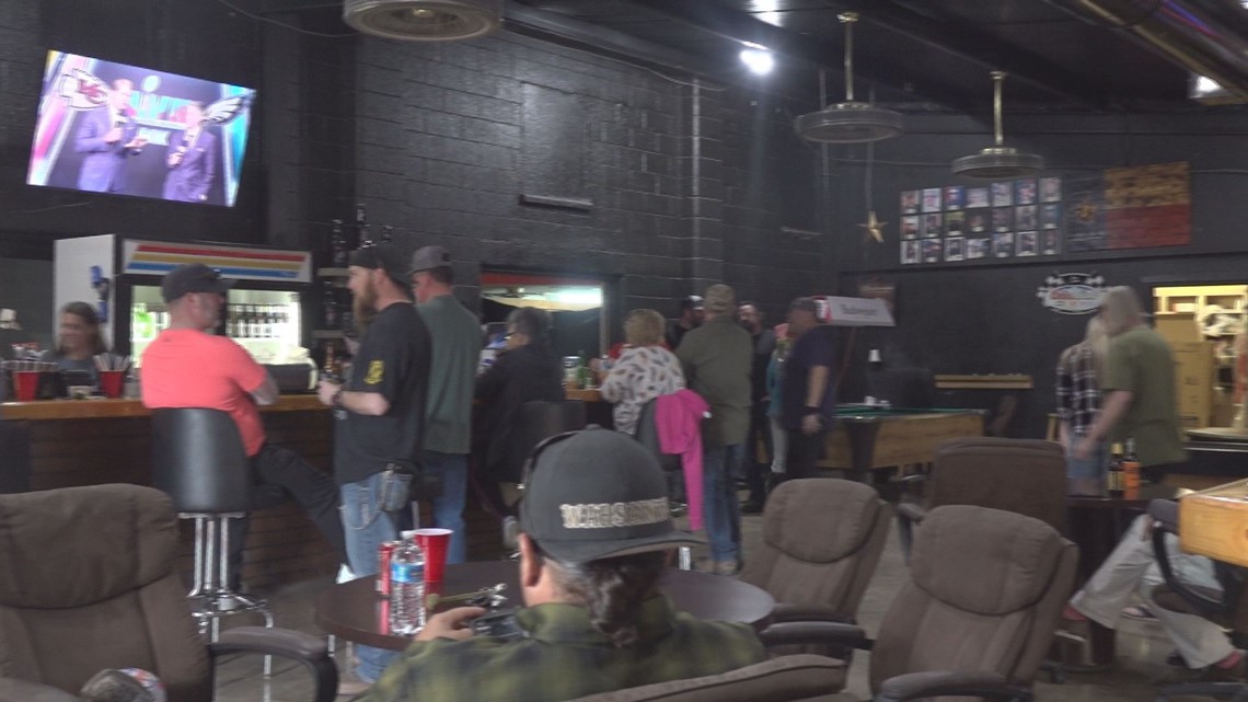 VFW Post 4149 hosts Big Game watch party for local veterans | newswest9.com