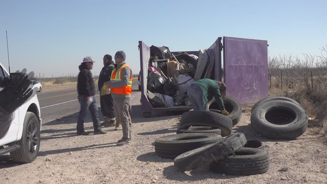 Memorial service held for victims killed at Pecos train derailment ...