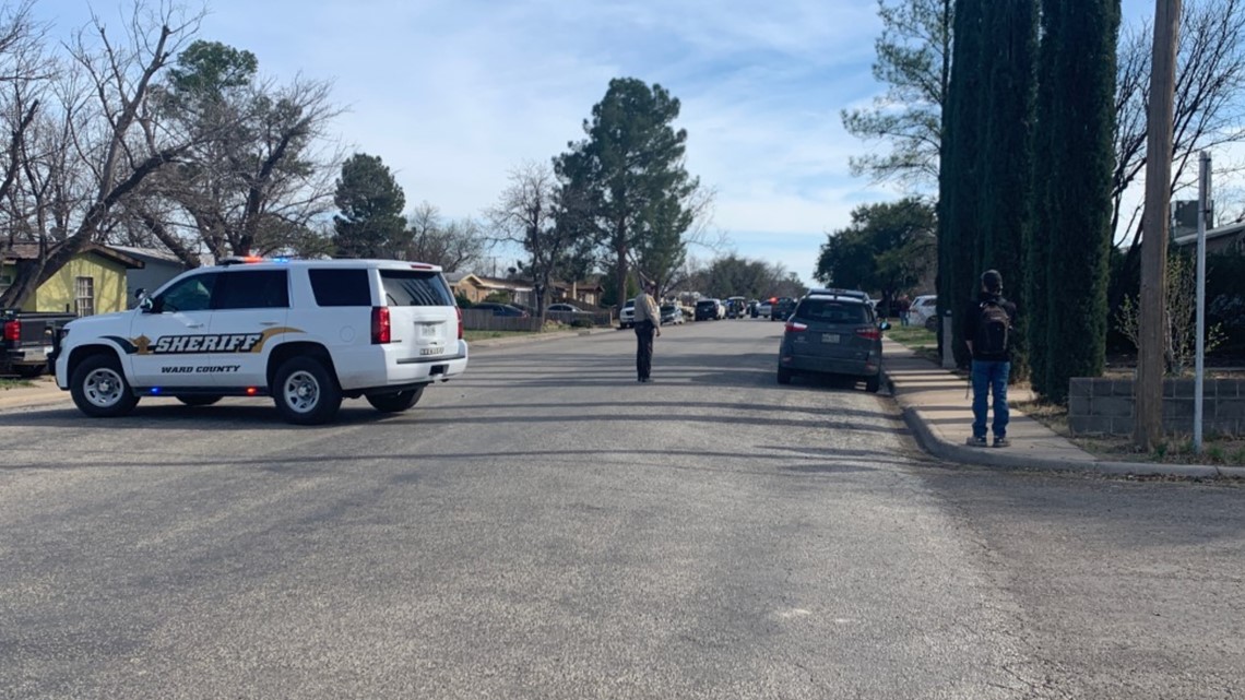 Monahans police searching for suspect who threatened man with a gun ...