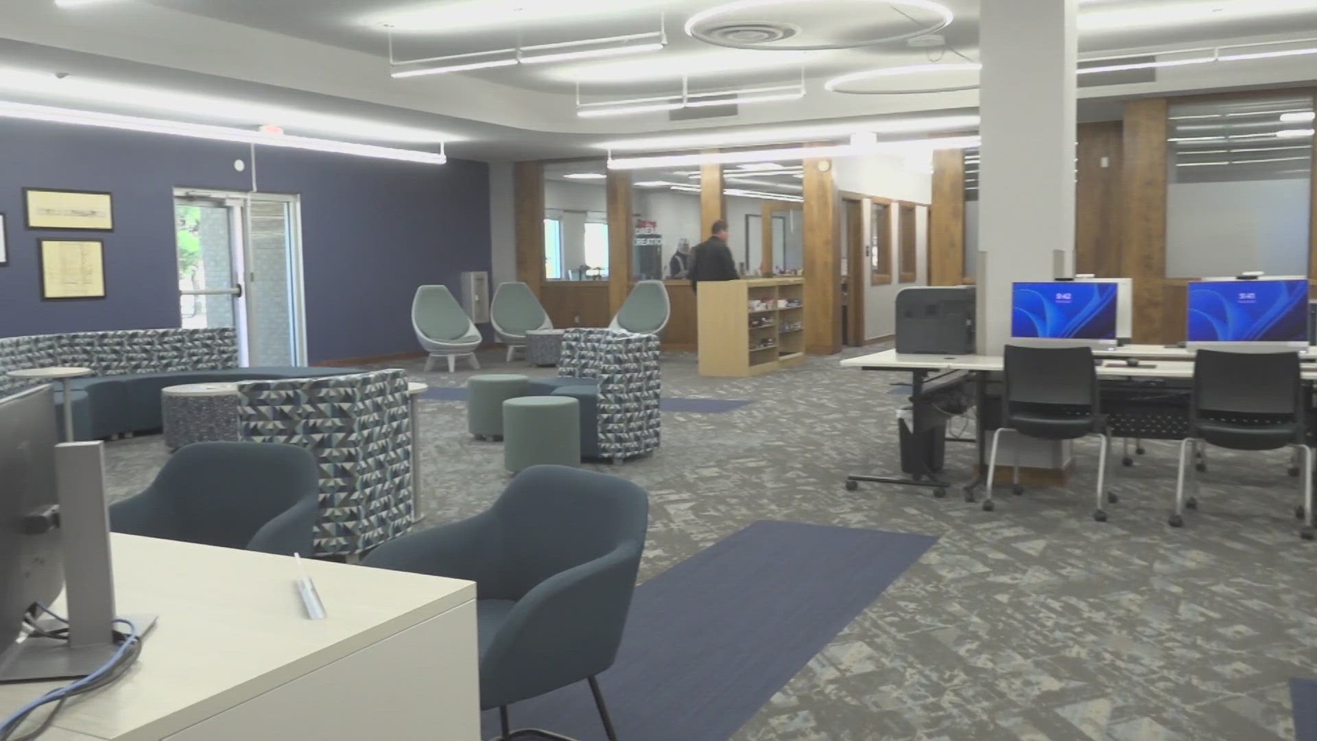 Howard College reopens Anthony Hunt Library after renovations ...