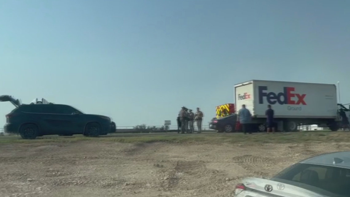 Crash in Midland involves car under FedEx truck | newswest9.com
