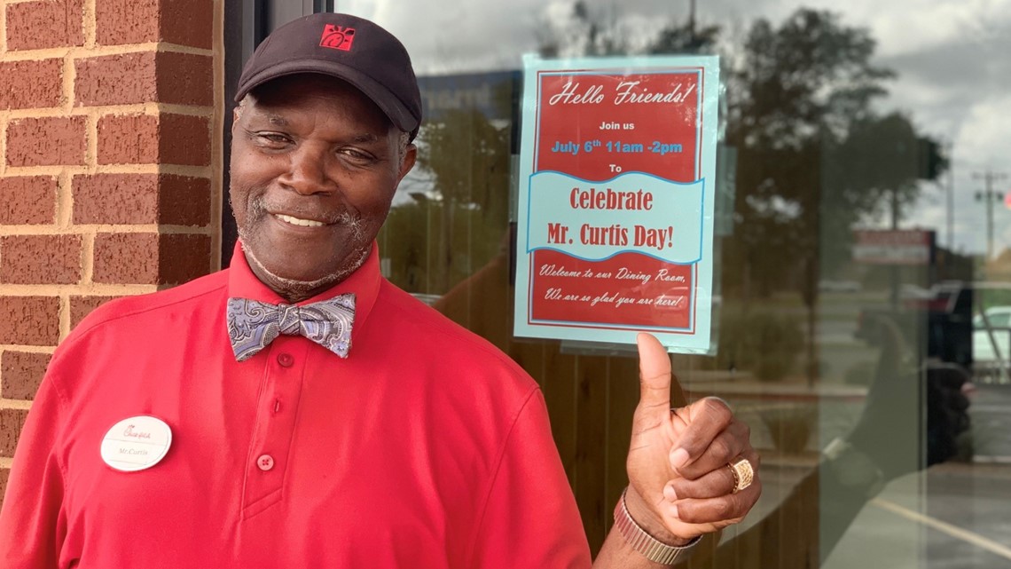 A local Chick-Fil-A welcomes back a beloved employee | newswest9.com