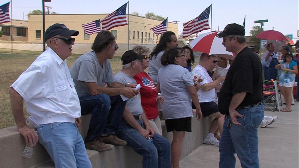 Veterans, Families Protest at Big Spring VA Hospital | newswest9.com