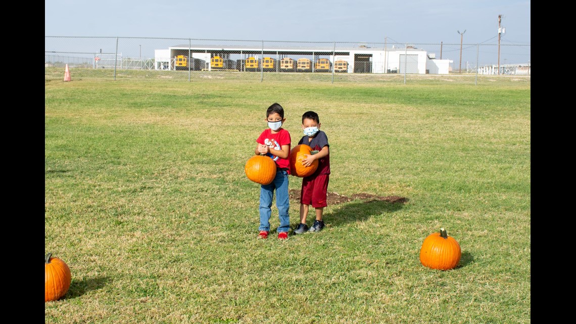 Pumpkin patch fun in Fort Stockton | newswest9.com
