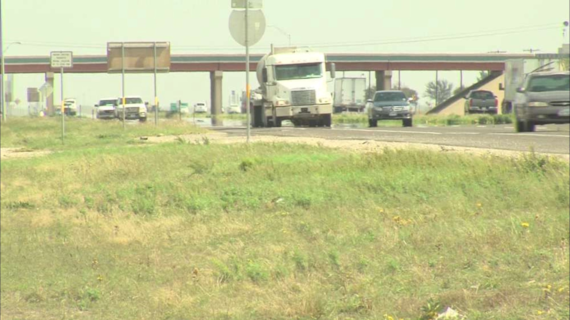 TxDOT To Place Left Lane For Passing Only Signs | newswest9.com