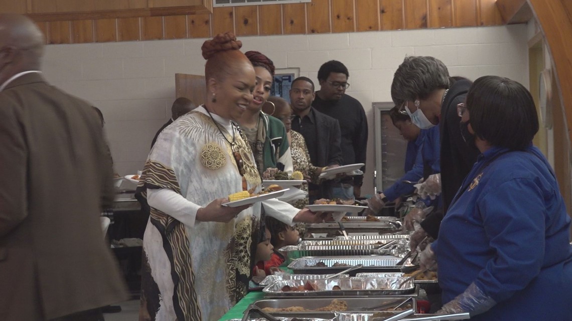 Soul food tasting at St. James Missionary Baptist | newswest9.com
