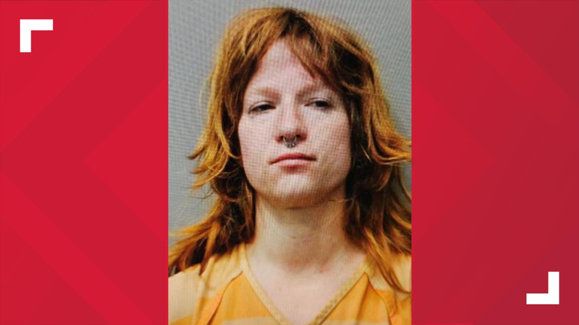 Multiple officers reportedly assaulted during arrest of "combative ...